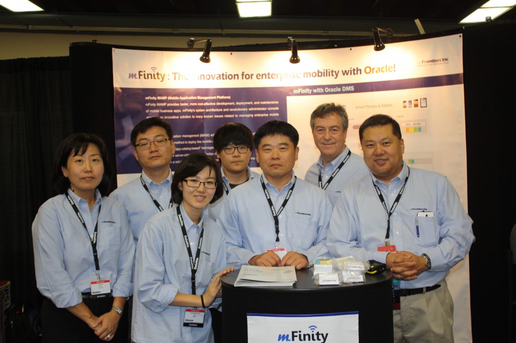 OOW 2012 mFinity 부스 - 디비밸리(주) - 기업용 소프트웨어 개발 전문회사